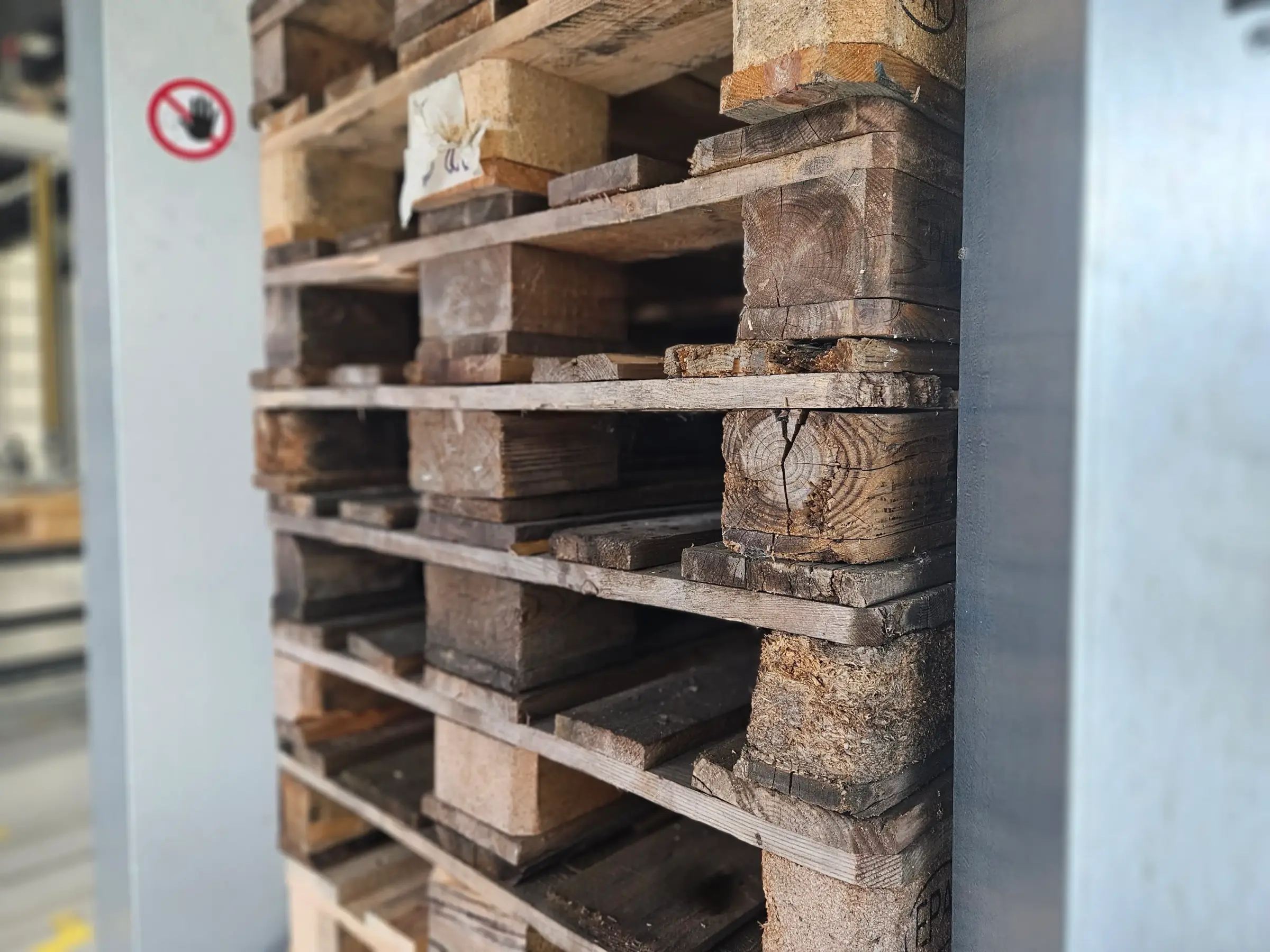 The hidden costs of pallet handling and how to easily save on them ...